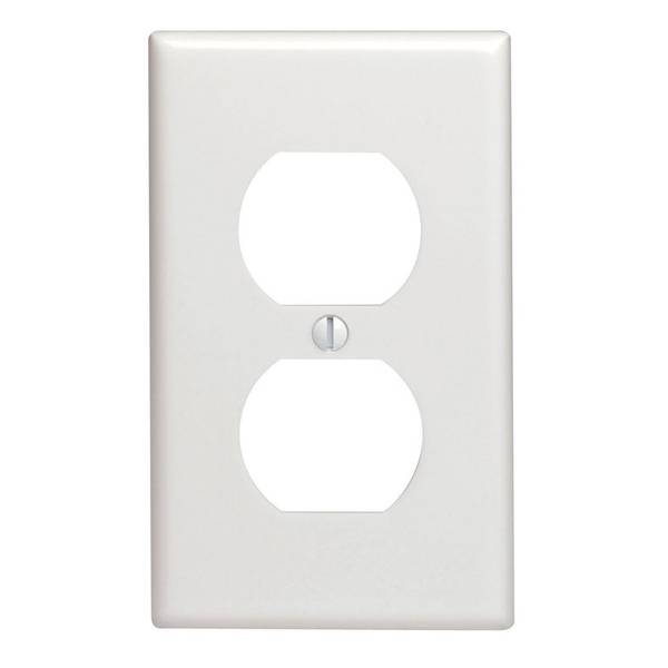 Leviton 1 Gang Outlet Plate, White - 020-88003-000 | Blain's Farm & Fleet