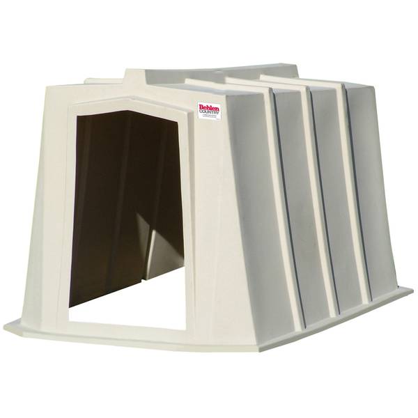 Behlen Country Poly Calf Hutch - 68110018 | Blain's Farm & Fleet